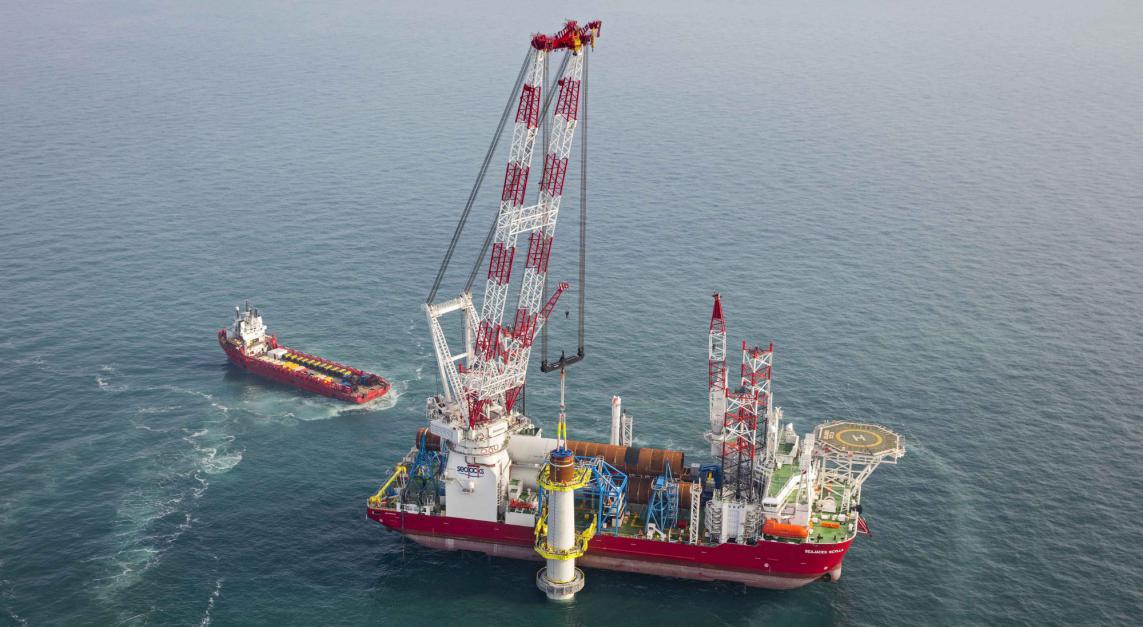 Offshore Wind Cranes - Huisman